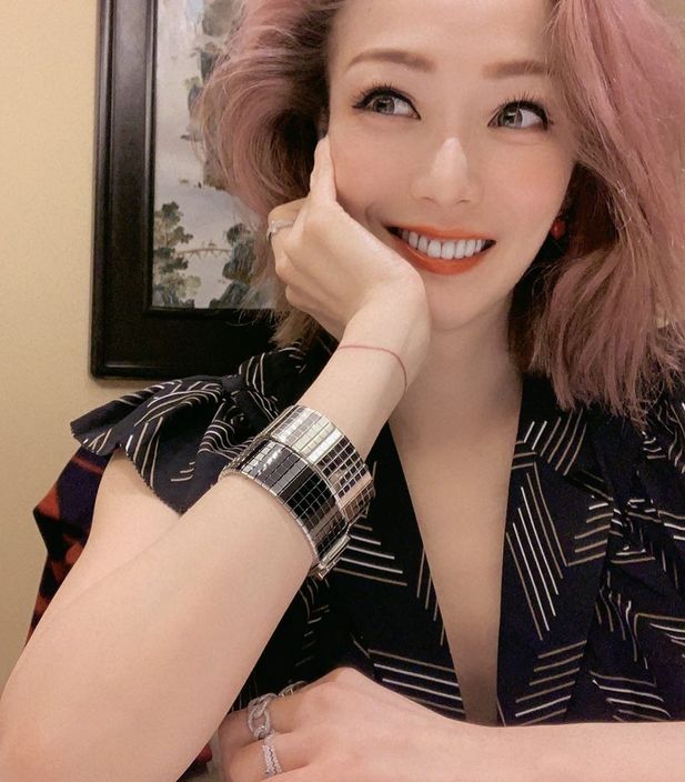 Sammi飛倫敦探雷頌德夫婦 Jade po大合照將老公同安仔Cut走？ | UPower